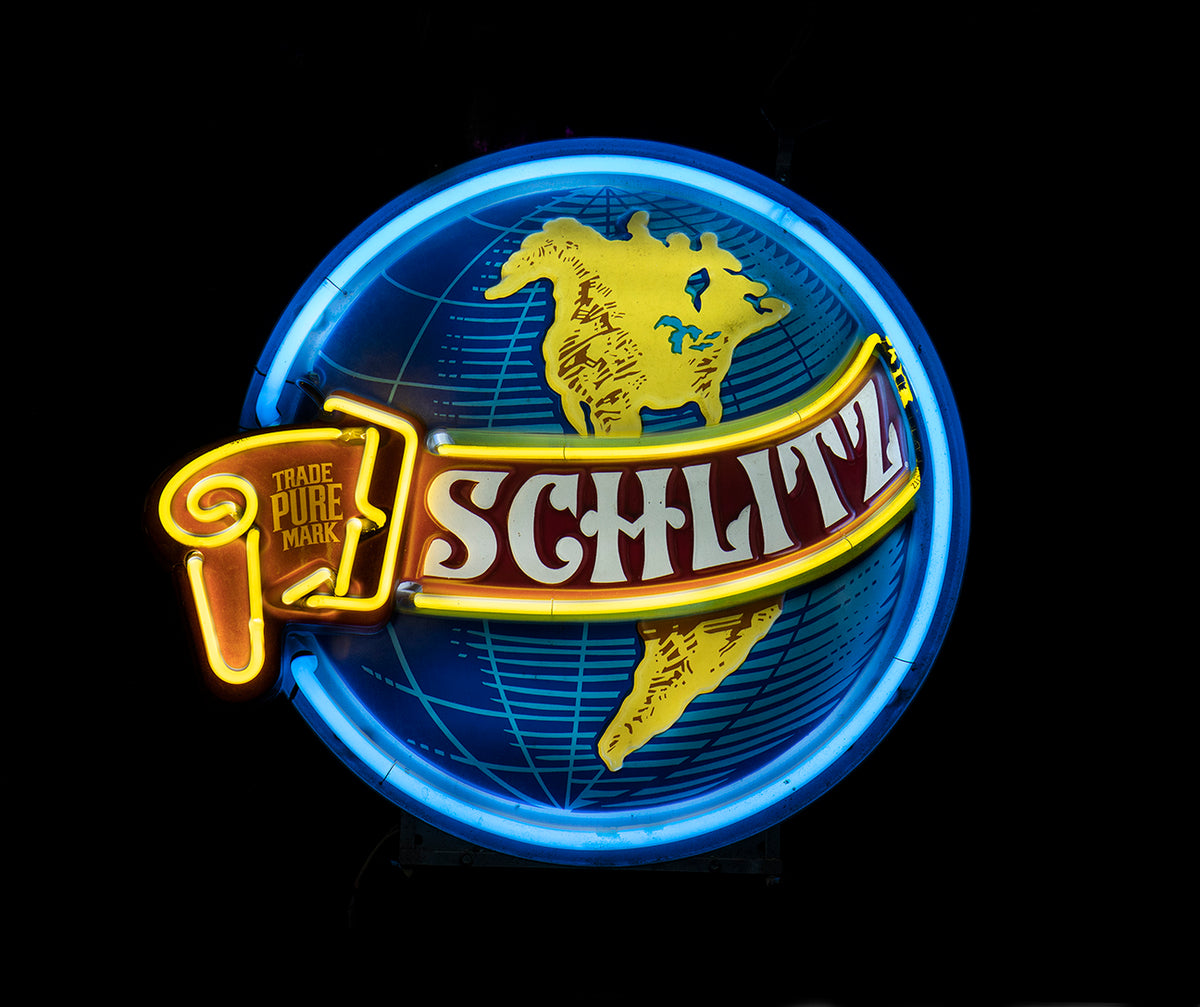 Schlitz Globe – Neon Williams